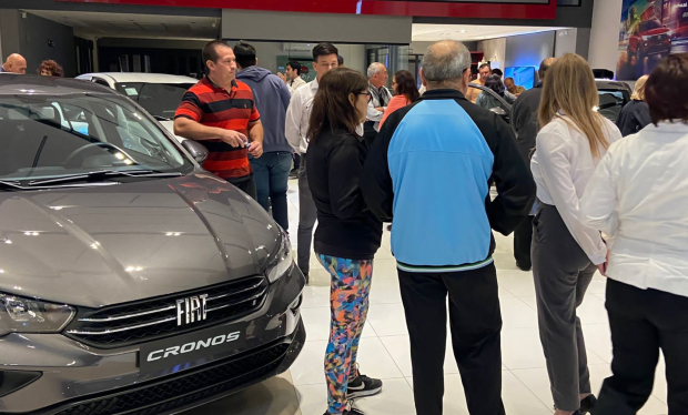 Llegó a Scuderia la nueva Línea del Cronos, el auto elegido por los ...