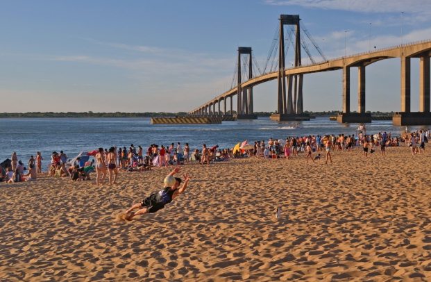 Corrientes habilita sus playas y los espectáculos públicos | Diario TAG